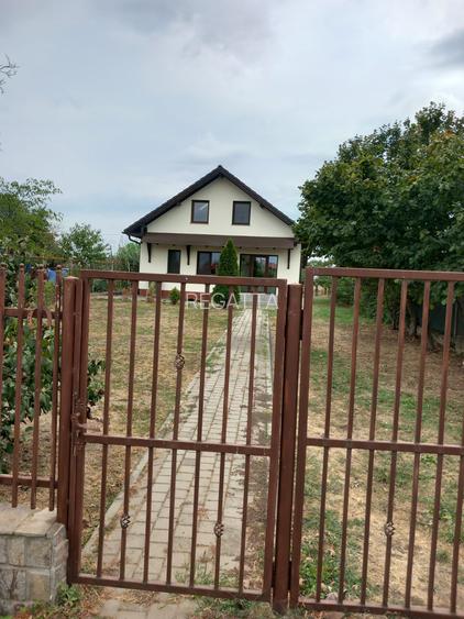 Casă individuală 123.51 mp cu 4 camere în Gruiu preț 159.000 ...