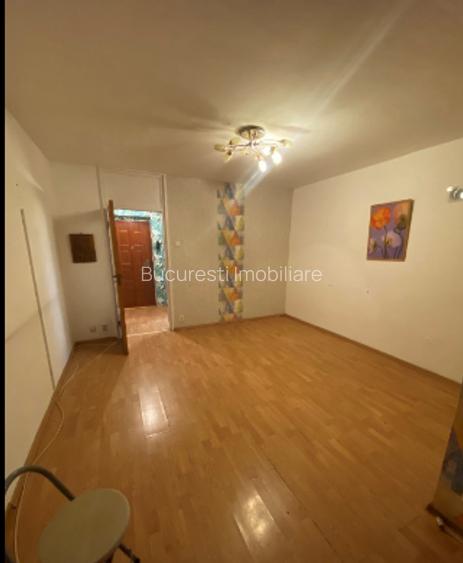 Costin Georgian metrou Piata Minis,parter/10,Amenajata balcon,Libera ...