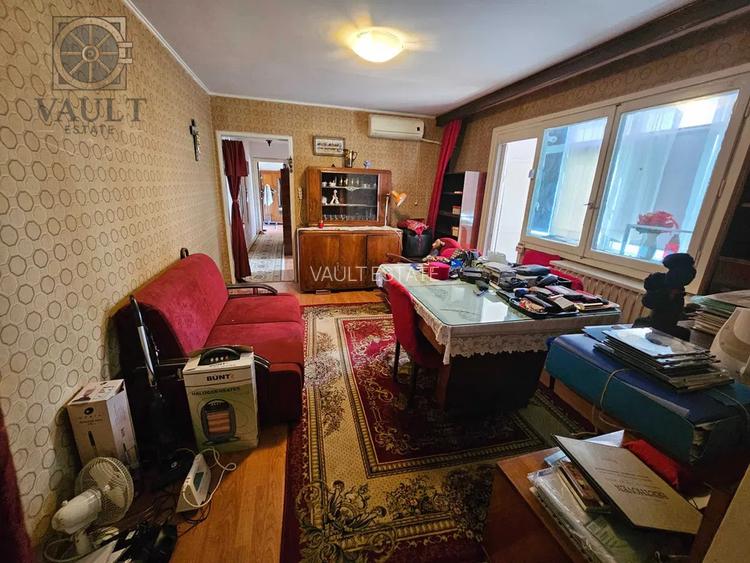 Apartament semidecomandat cu 3 camere în zona Berceni, Sector 4 preț 90 ...