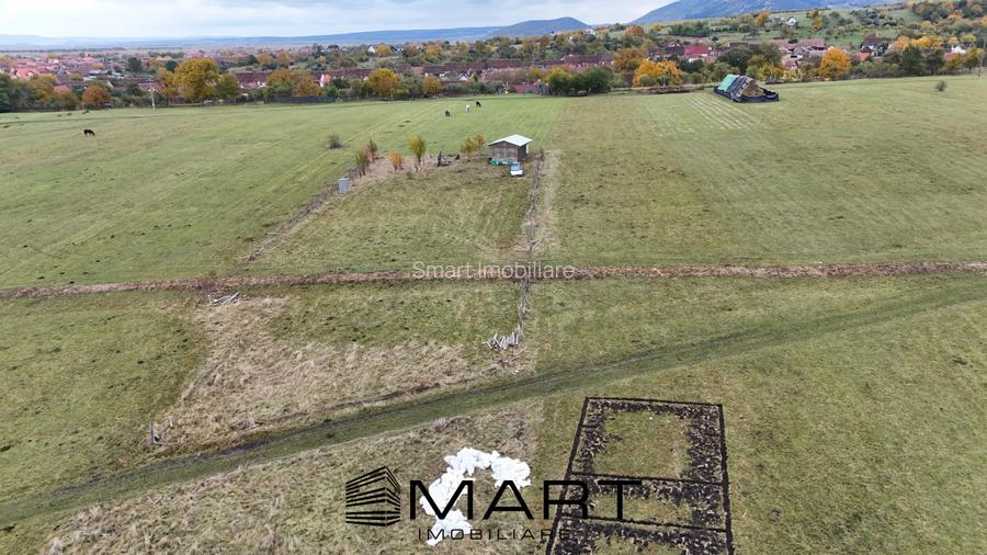 Teren agricol extravilan de 2200 mp, în Orlat preț 18.900 € | Imobiliare.ro