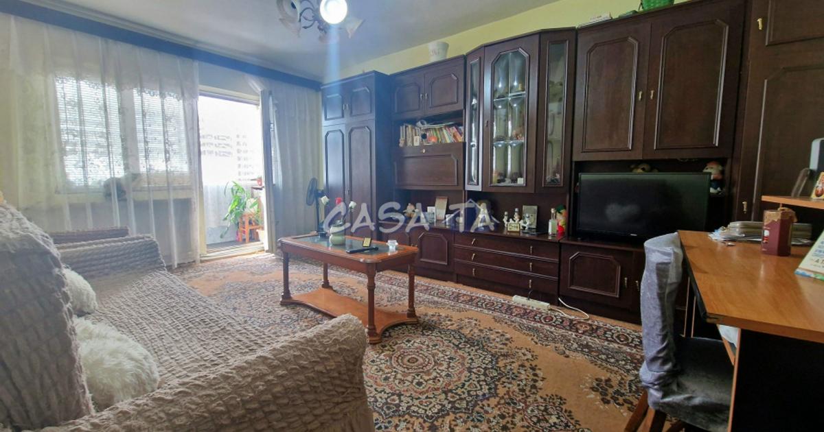 Apartament 3 camere, situat in Targu-Carbunesti, Str Petrolistilor ...