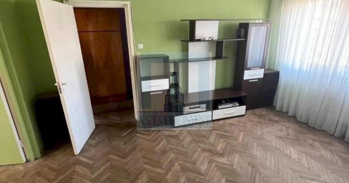Apartament circular cu 3 camere în zona Centrul Civic, Brașov preț 110. ...