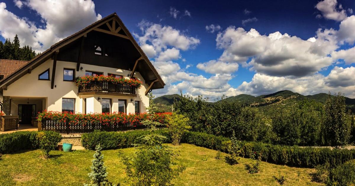 Case și vile cu 4+ camere de vânzare în Județul Neamț | Imobiliare.ro