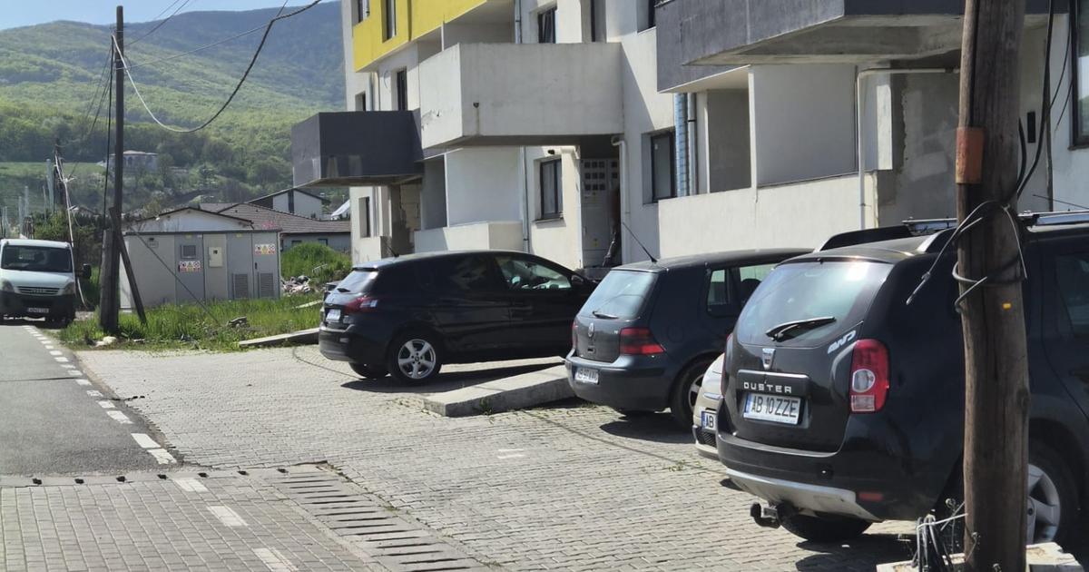 Apartament 59 mp cu 2 camere în zona Micești, Alba Iulia preț 75.000 ...