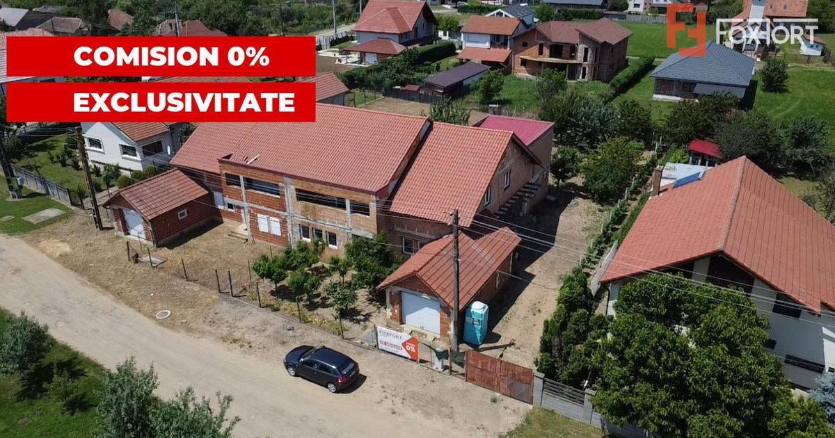Duplex 231 mp cu 6 camere în Peciu Nou preț 104.990 € | Imobiliare.ro