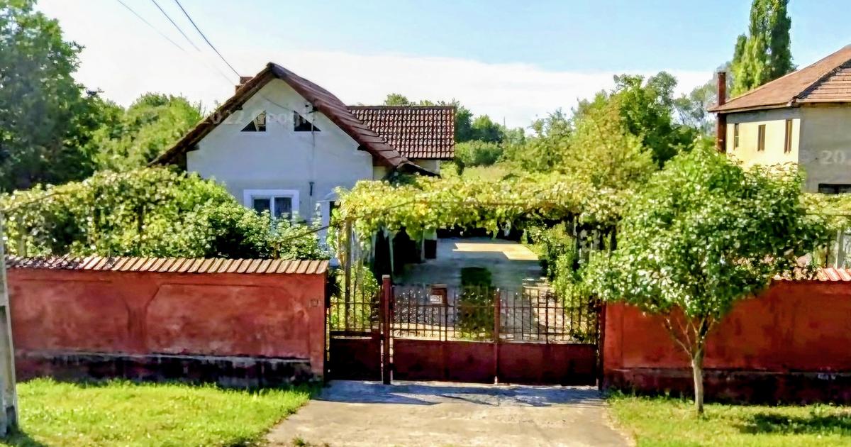 Casă la preț de apartment! Locuibilă, cu teren și toate utilitățile ...