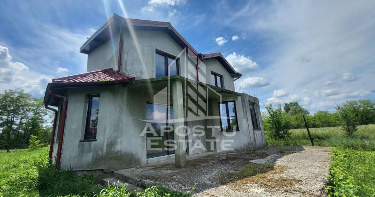 Case și vile cu 4+ camere de vânzare în Jebel, Județul Timiș ...