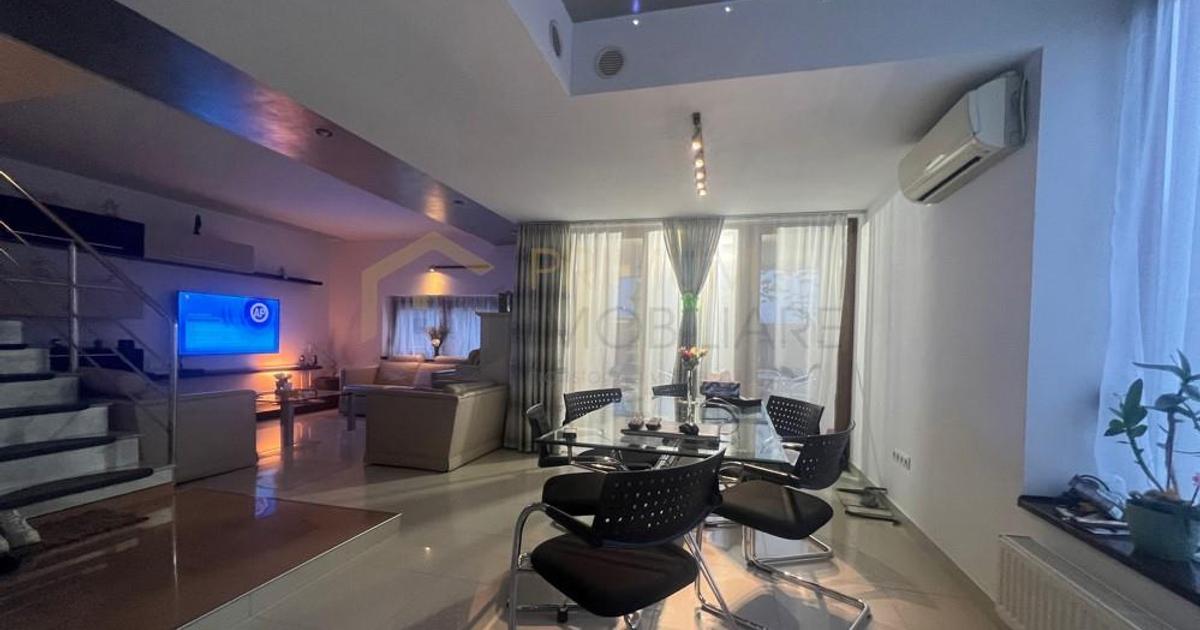 Casa Individuala - 3 Dormitoare - 2 Bai - Curte Mare - Piscina - Terasa ...