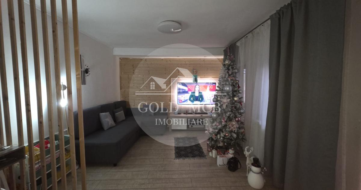 Case individuale cu 3 camere de vânzare pe Strada Soldat Tunsu Petre în ...