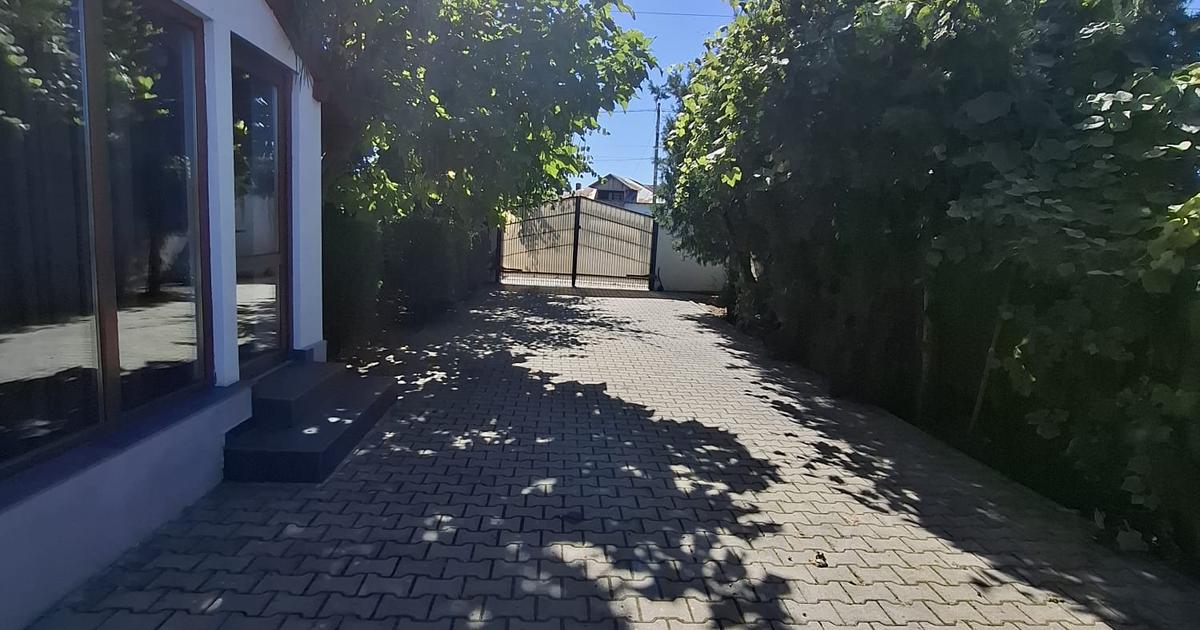 Vanzare | Vila Moderna | Curte 1050 Mp | Investitie | | Imobiliare.ro
