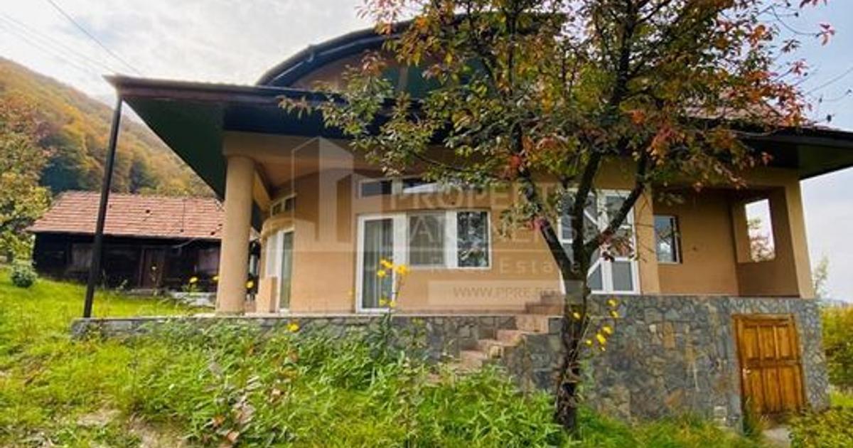Casa + teren 1700 mp langa Padure Bran/ Predelut | Imobiliare.ro