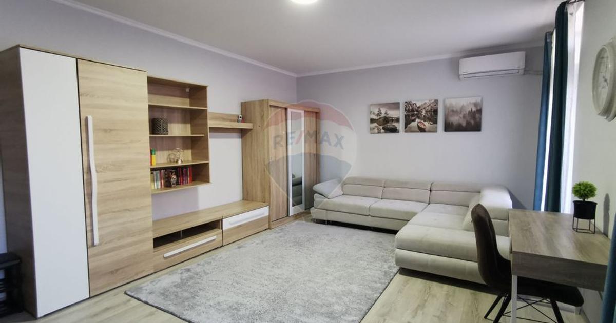 Apartament decomandat cu 2 camere în zona Rogerius, Oradea preț 375 ...