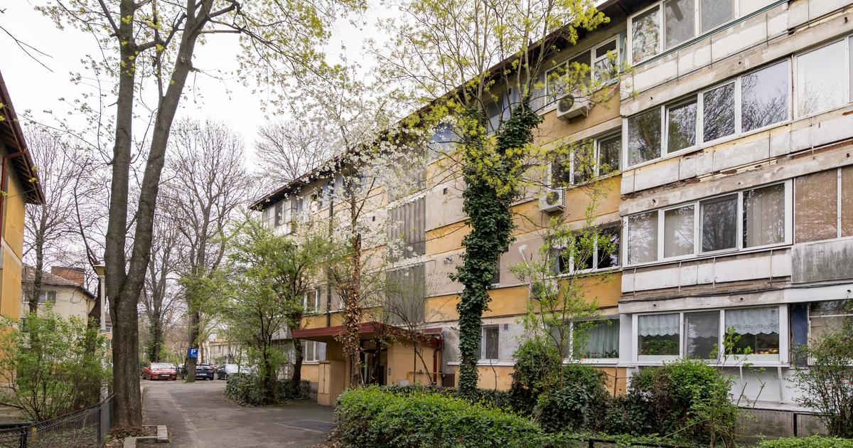 Vânzare Apartament 3 camere de – Pajura, etajul 2 din 3 | Imobiliare.ro