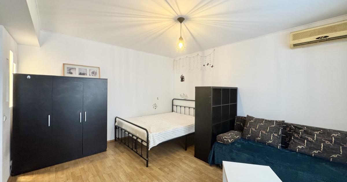 Garsoniera cu centrala proprie de inchiriat in spate la RIN Grand Hotel ...