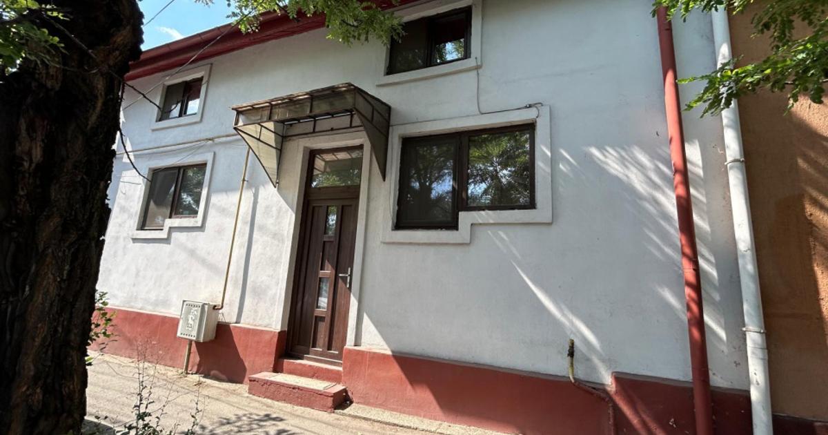 Casă individuală 201 mp cu 7 camere în zona Brazda lui Novac, Craiova ...