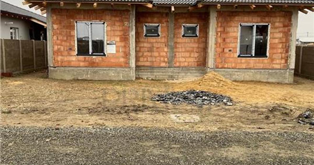 Duplex 81 mp cu 3 camere în Moșnița Veche preț 132.500 € | Imobiliare.ro