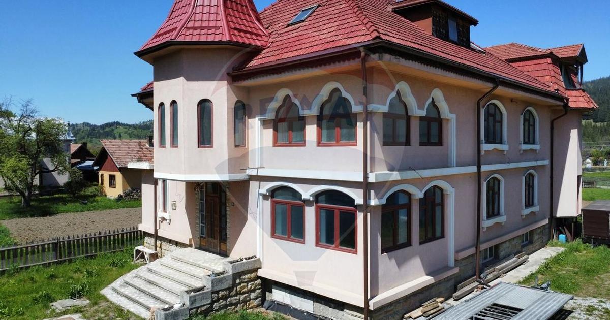 Casă individuală 420 mp cu 18 camere în zona Nord, Câmpulung ...