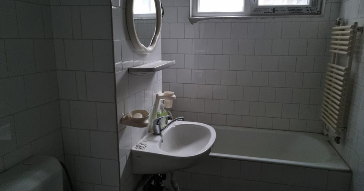 Apartament decomandat cu 4 camere în zona Central, Lugoj preț 69.000 ...