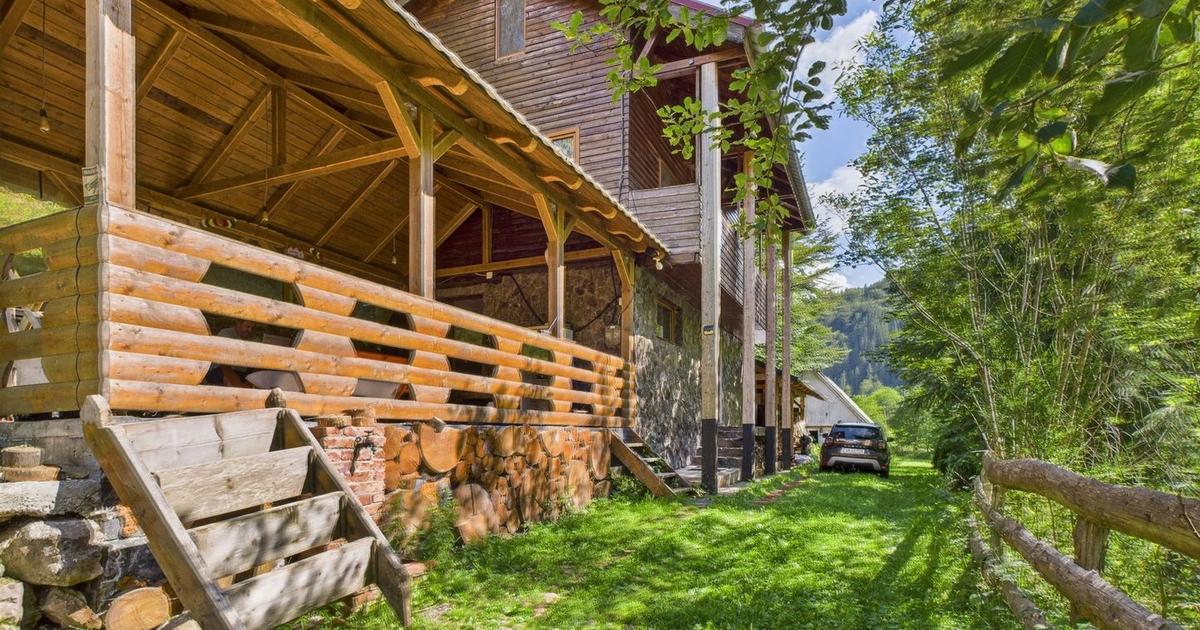 Casă individuală 120 mp cu 4 camere în Arieșeni preț 84.900 ...