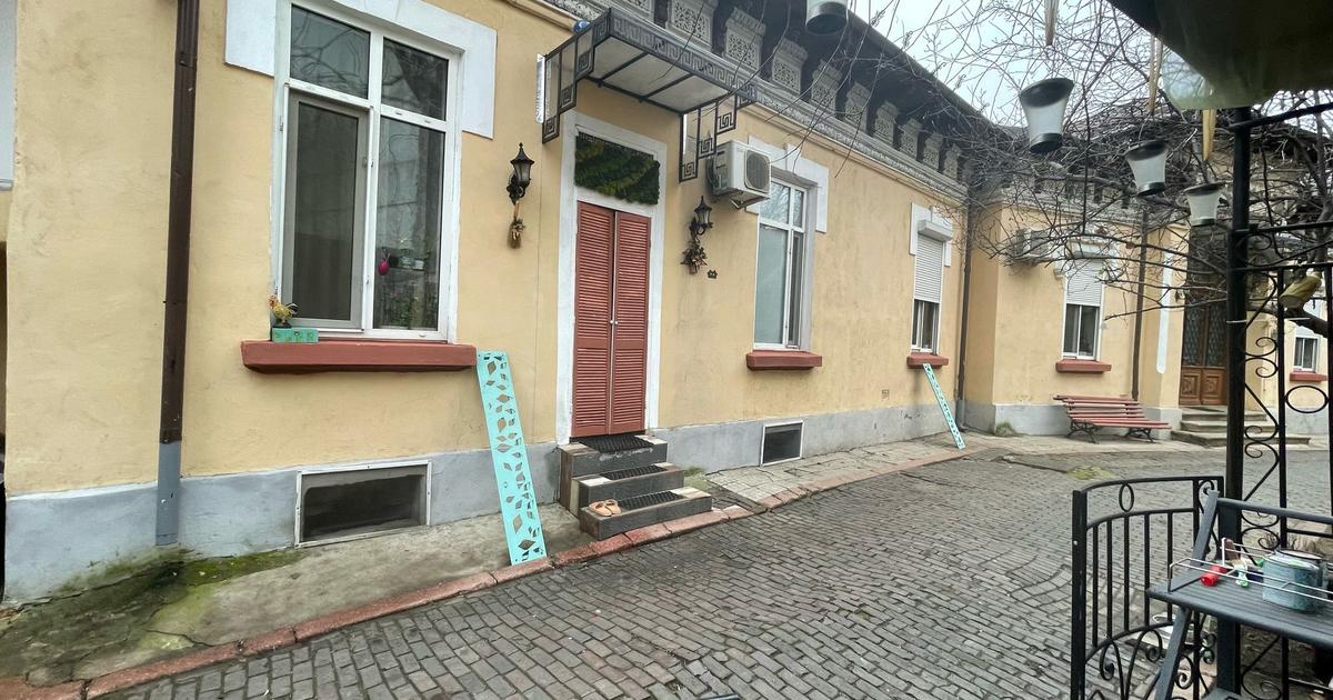 Casa individuala - Strada Maria Rosetti - 4 camere+curte | Imobiliare.ro