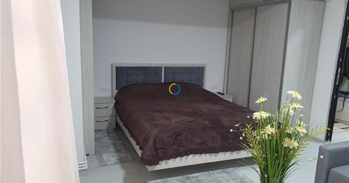 Garsonieră decomandată în zona Trivale, Pitești preț 1.300 RON / lună ...
