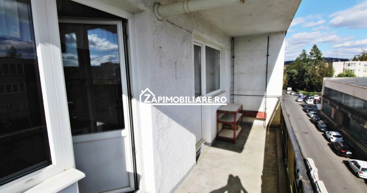 Dambu Pietros - Zona Ansamblul Muresul - 4 camere - 2 balcoane ...