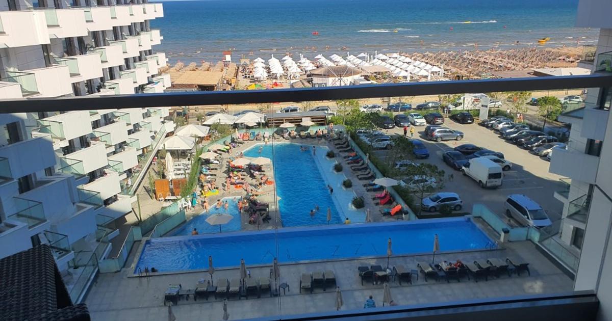 Exclusivitate Alezzi Infinity - Studio vedere mare mobilat si loc ...