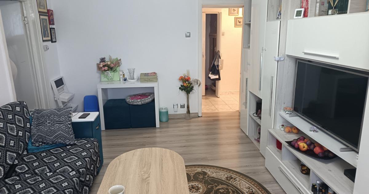 Apartament semidecomandat cu 3 camere în zona Podu Roș, Iași preț 110. ...