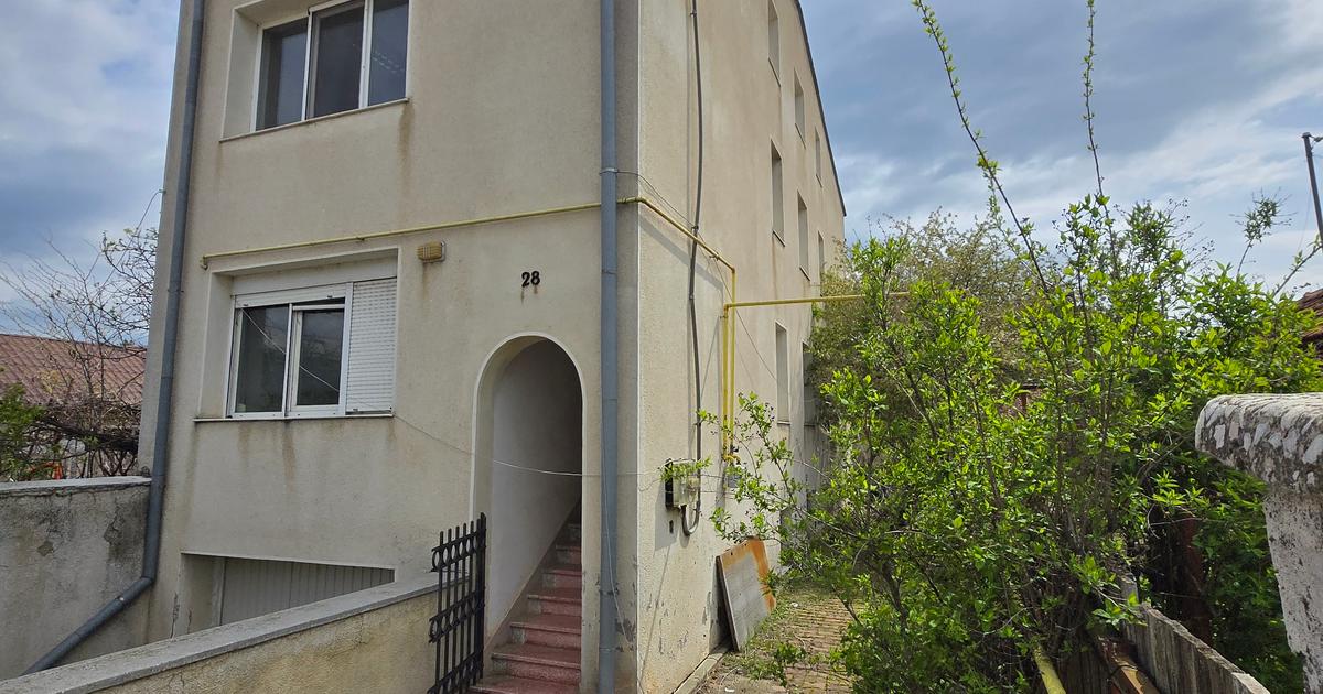 OPORTUNITATE! Casă spațioasă Sect 3, Parc Pantelimon, Metrou Republica ...