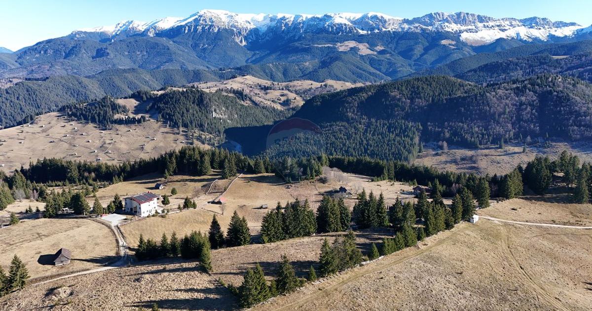 Teren Construcții intravilan de 5874 mp, în Fundata preț 199.716 € | Imobiliare.ro