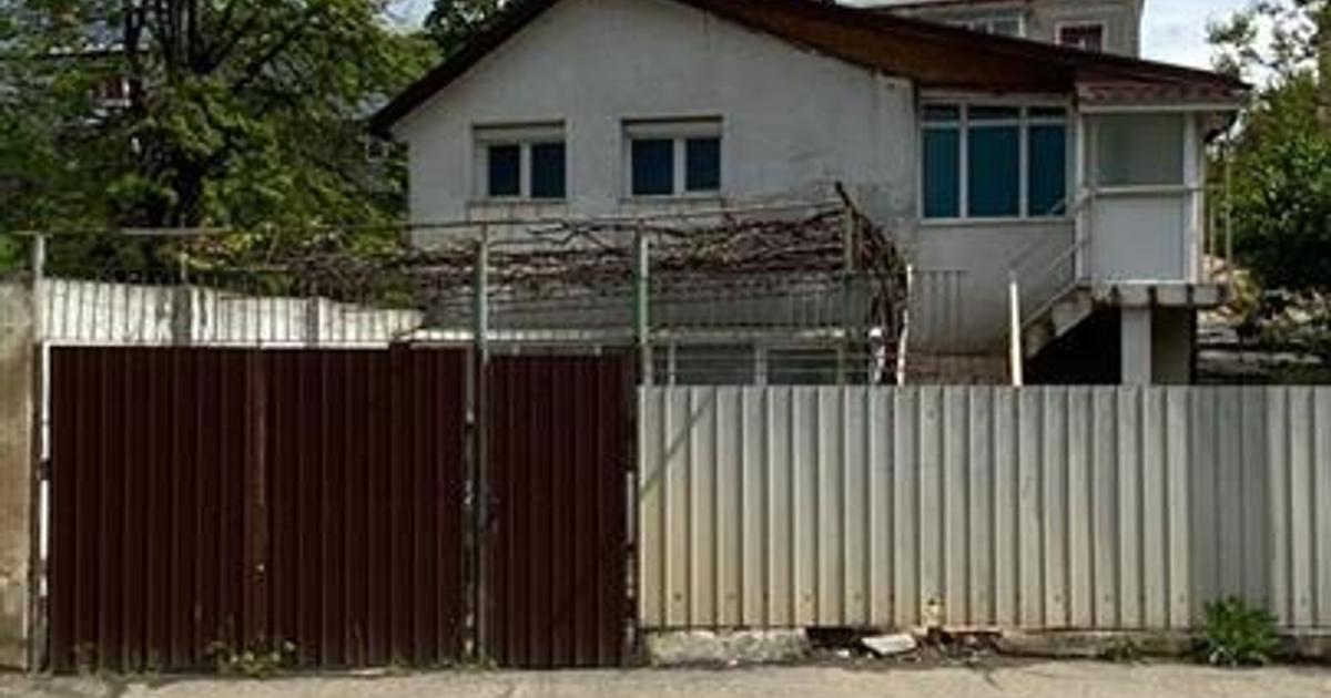 Casa-vila, Bacau Piata sud | Imobiliare.ro