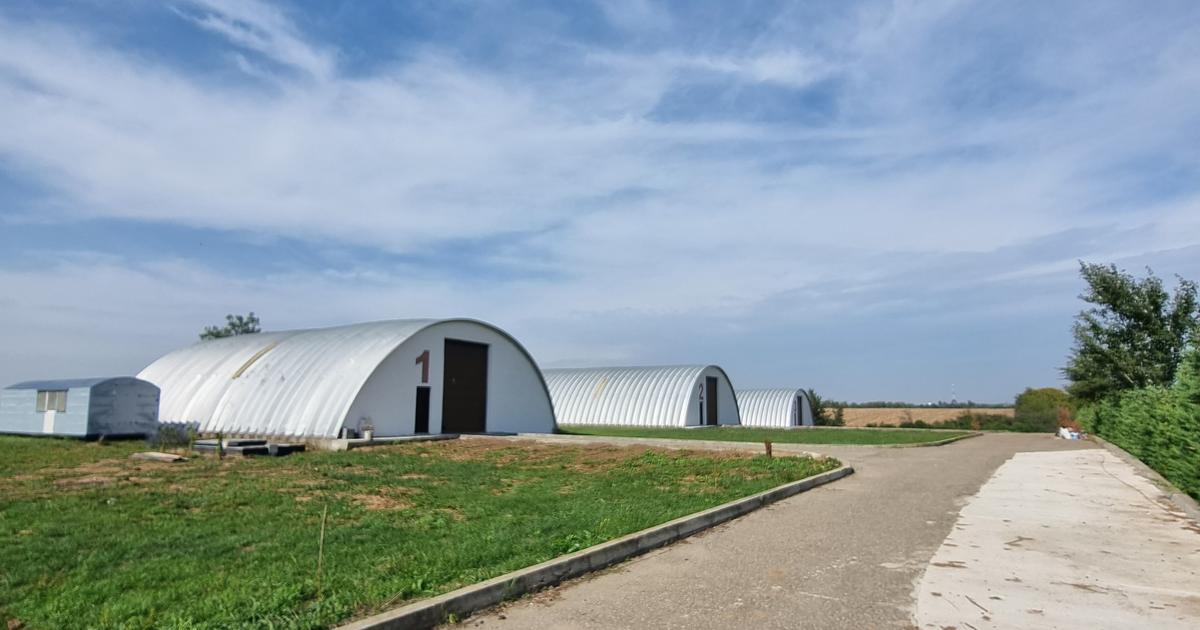 Spațiu industrial 1408 mp în Potigrafu preț 650.000 € | Imobiliare.ro