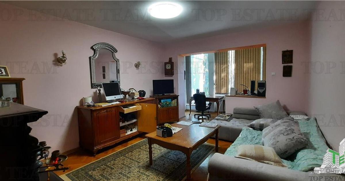 Apartament decomandat cu 3 camere în zona Pajura, Sector 1 preț 250.000 ...