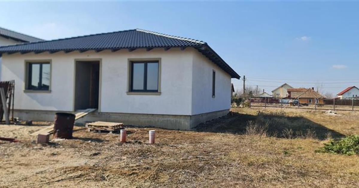 Casa noua Parter, 10 min. de Podgoria, loc. Zimand Cuz | Imobiliare.ro