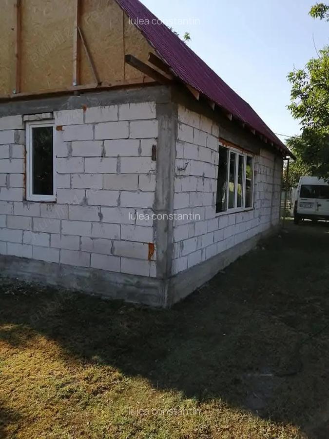 Casa de vanzare, urgent | Imoradar24