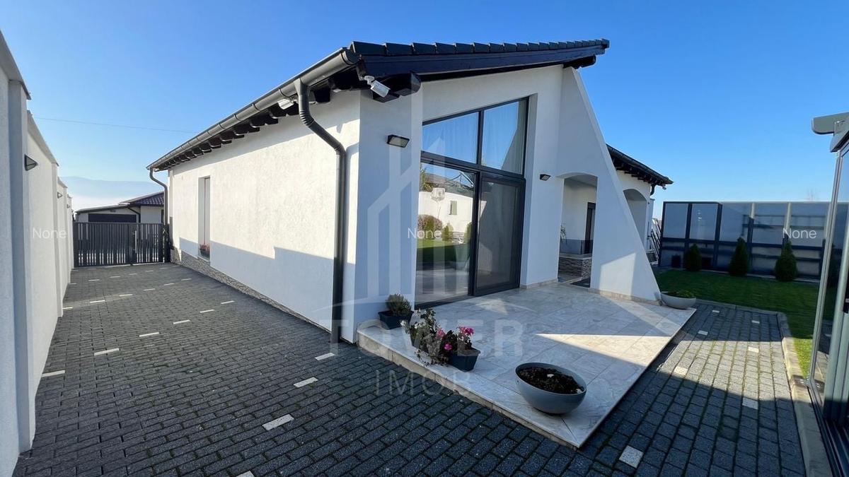 Casă superbă, modernă, pe un singur nivel – 128 mp utili / Comision 0% ...