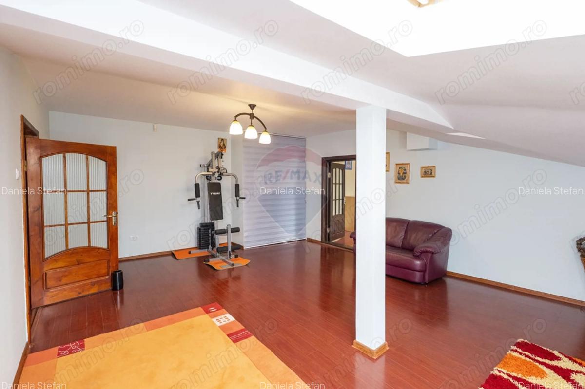 Casa + Spatiu comercial pretabila clinica/after school/salon | Imoradar24