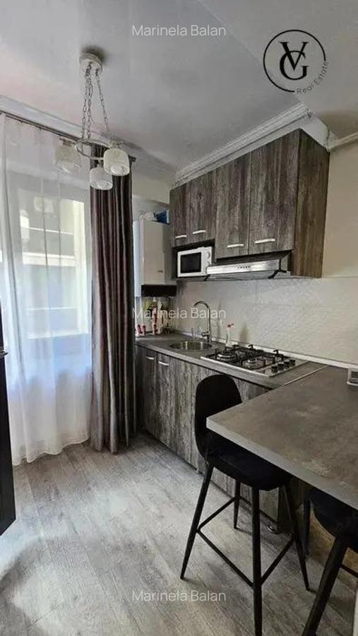 Garsoniera Stefan Builidng Promenada / Zen Sushi / Azimuth Beach ...