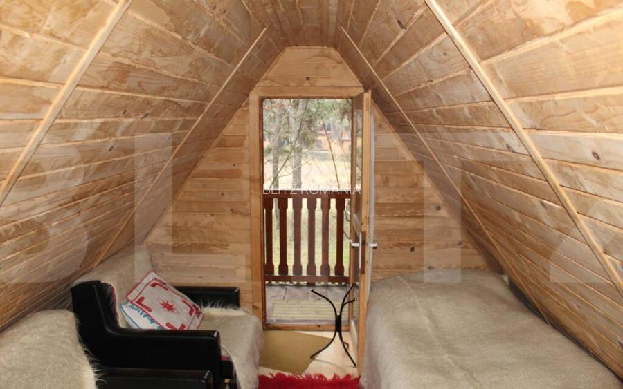 Casu?a de vacan?a langa Lacul Reci lini?te, nat | Imoradar24