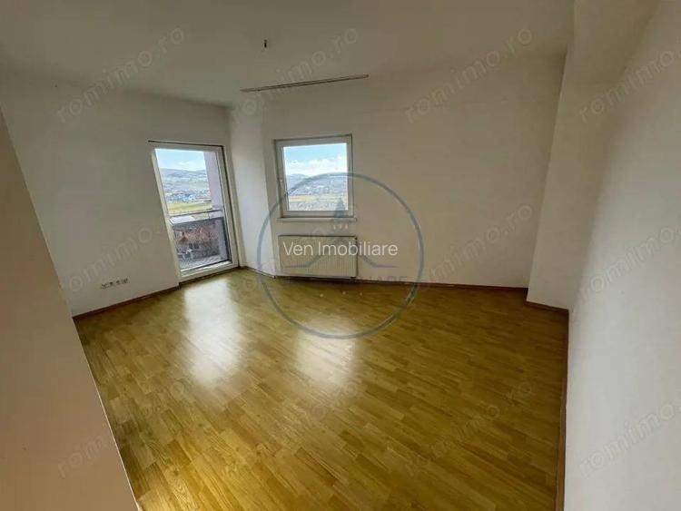 Apartament 3 camere, 2 bai, 113 mp utili, etaj 5/8, loc de parcare ...