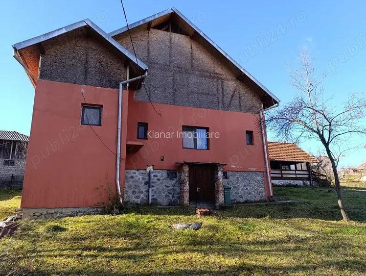 De vanzare casa in Corbeni Arge? aproape de munte | Imoradar24
