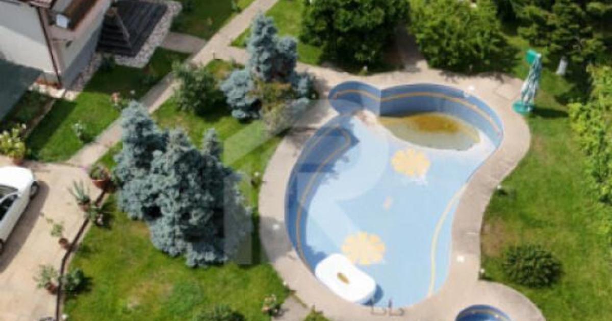 Casa cu teren de 3000 mp - ponton la lac - piscina si casa d | Imoradar24