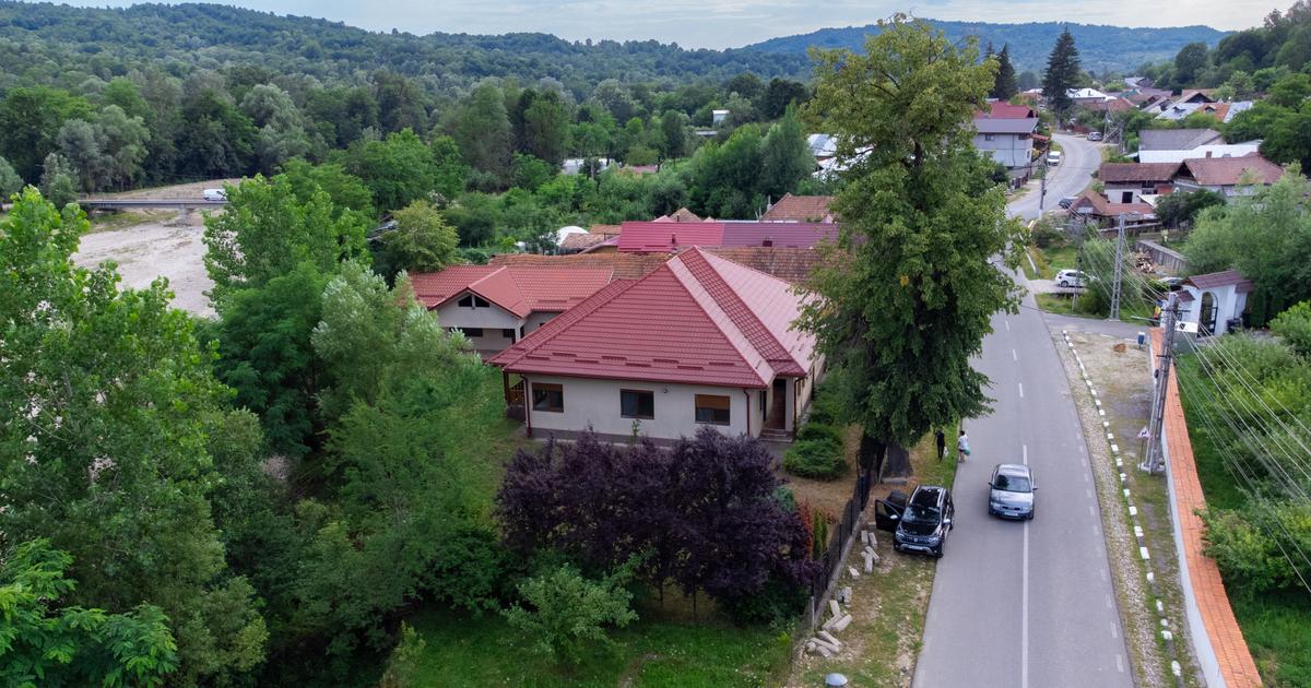 Case de vânzare în Bezdead, Județul Dâmbovița | Imoradar24